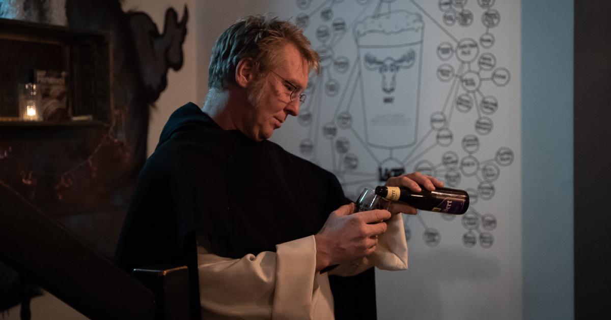 Munk og ølbrygger teamer opp