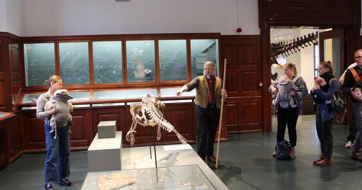 Babyer blant dinosaurene